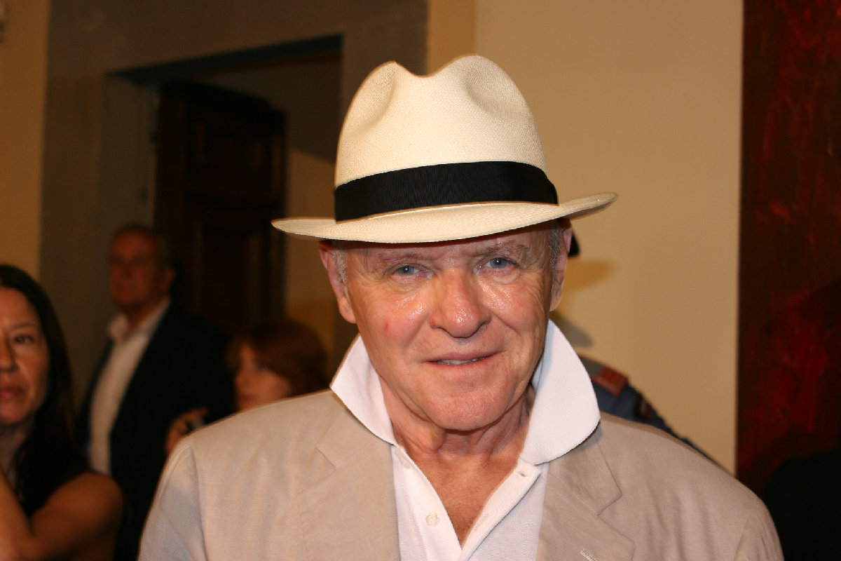 Did God Speak to Actor Anthony Hopkins? – OpentheWord.org